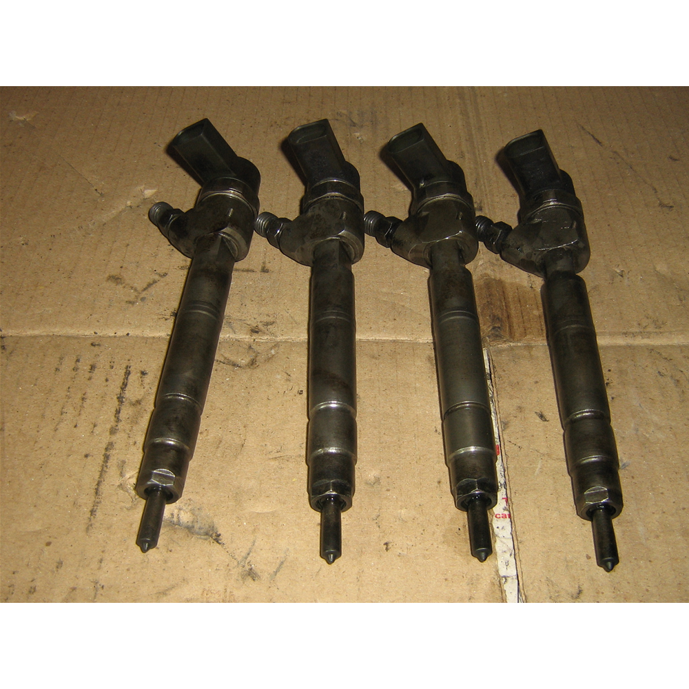 0445110025 - INIETTORI MERCEDES CLASSE C E 200 220 270 USATI ...